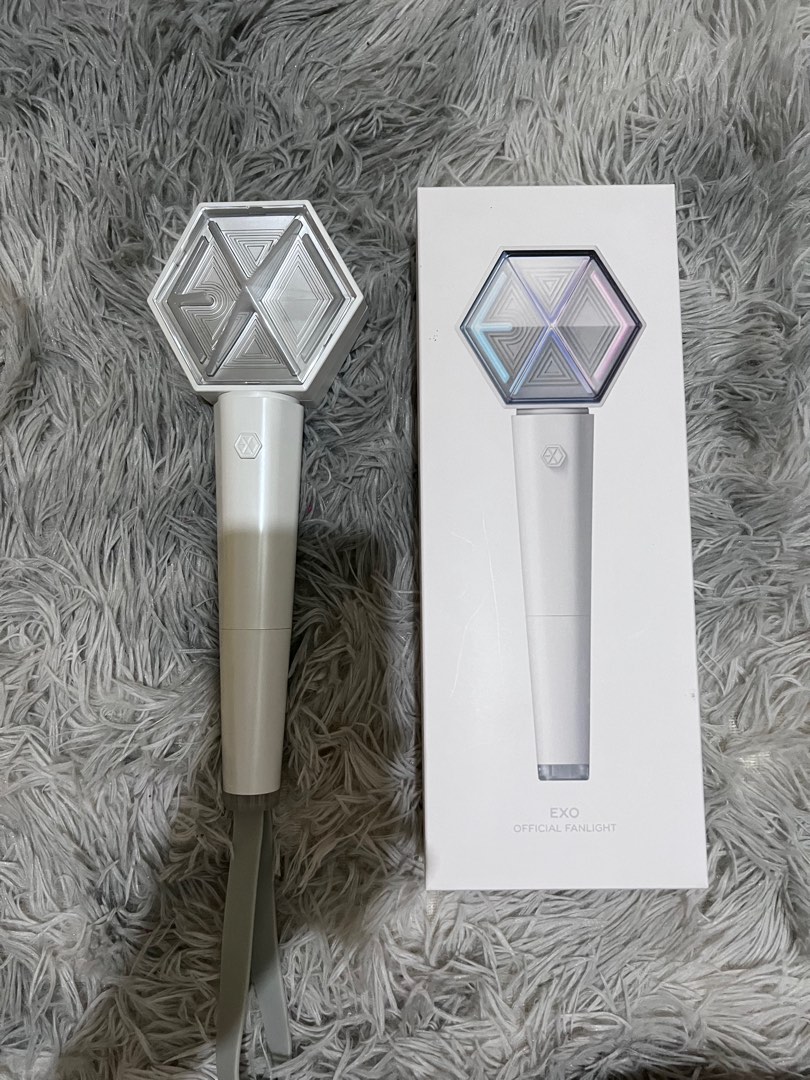 Exo Official Lightstick Version 3, Hobbies & Toys, Memorabilia & Collectibles, K-Wave on Carousell