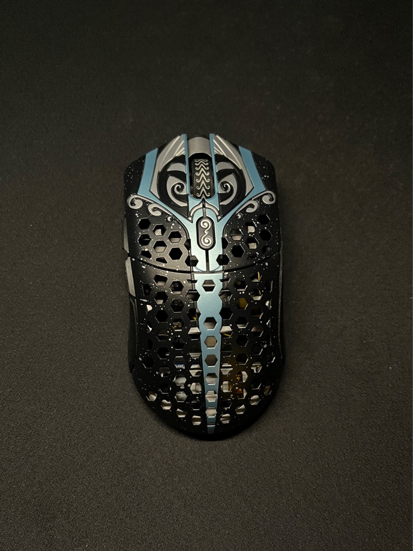 Finalmouse Starlight 12 Phantom Medium, Computers & Tech, Parts ...