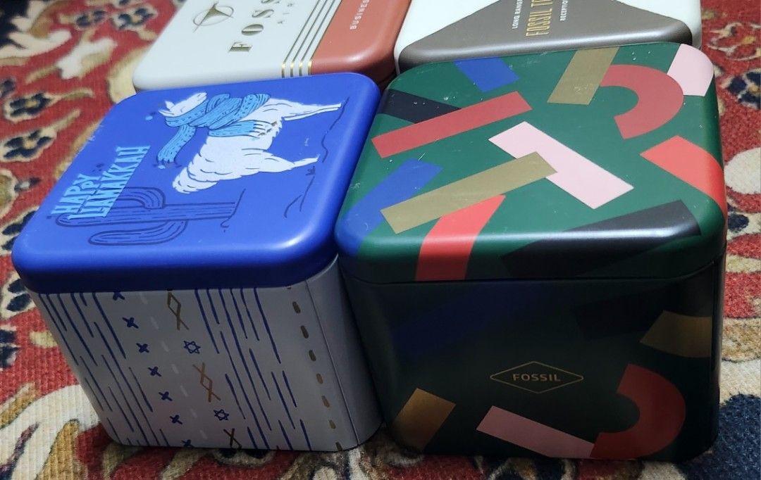 Fossil watch tin box, Hobbies & Toys, Collectibles & Memorabilia ...