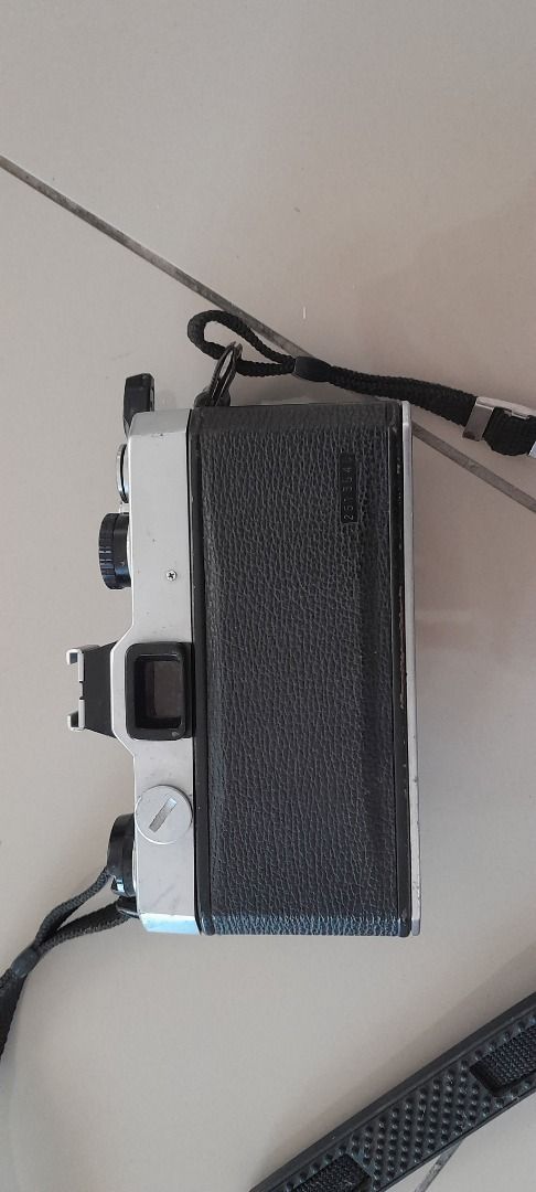 Fujica vintage camera (spoilt), Photography, Cameras on Carousell