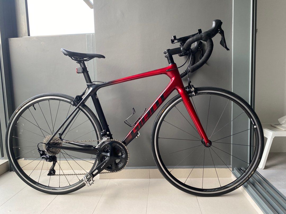 GIANT TCR ADV 2 KOM 2, Sports Equipment, Bicycles & Parts, Bicycles on ...