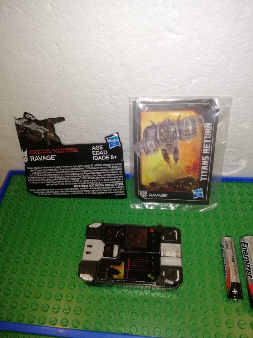 Hasbro Transformers TF Titans Return Legend class Ravage cassette ...