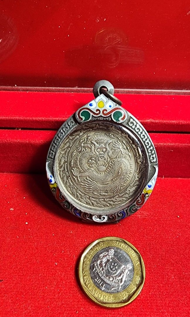 Hung Hsien Dragon Dollar Coin w Casing #F01, Hobbies & Toys ...