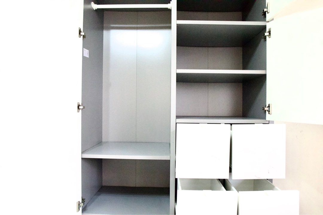 IKEA Wardrobe Visthus - option to use my referred Lorry + Handyman to ...