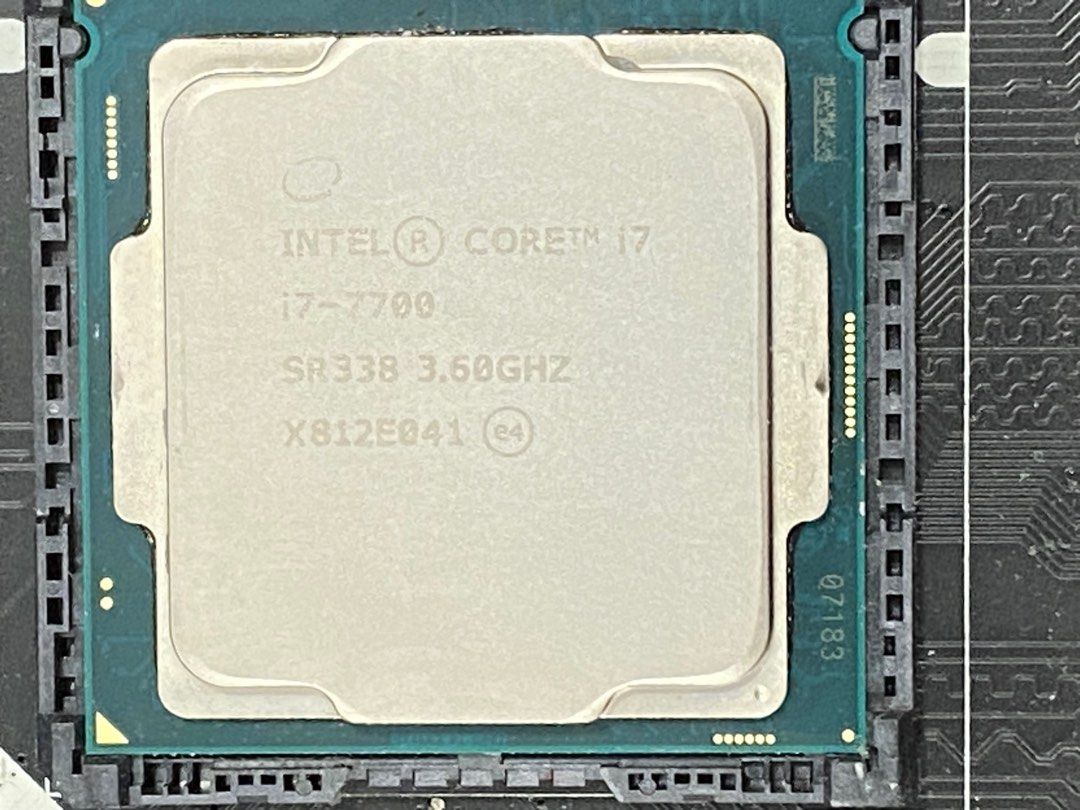 Intel Core i7 7700 CPU 3.6GHz - selling as I just upgraded motherboard ...