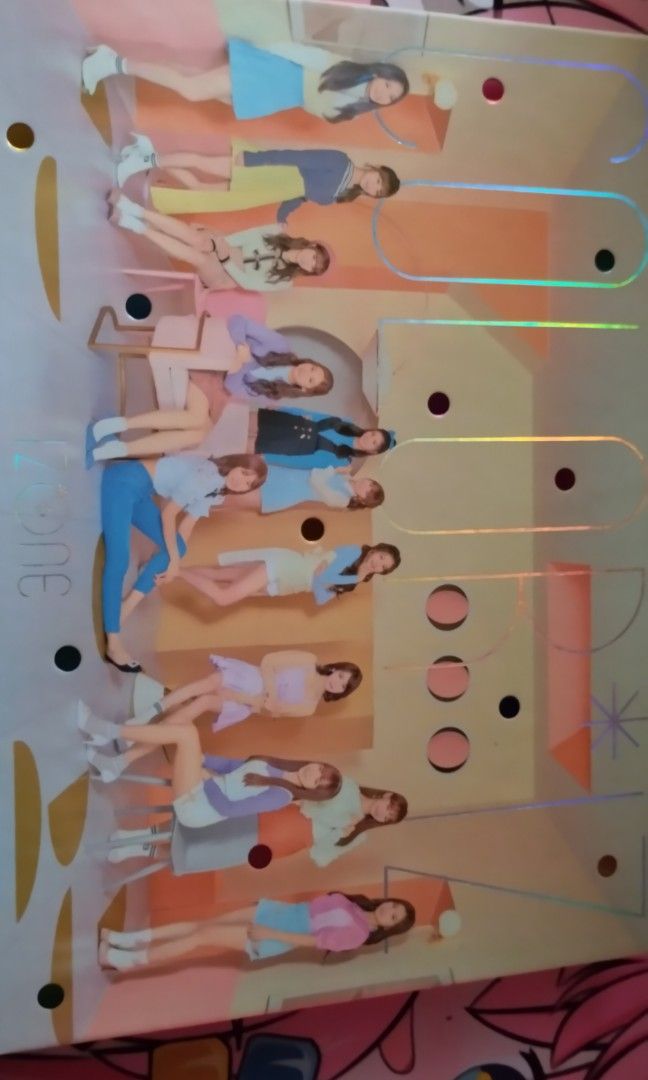 IZONE Color IZ album SALE, Hobbies & Toys, Memorabilia & Collectibles ...