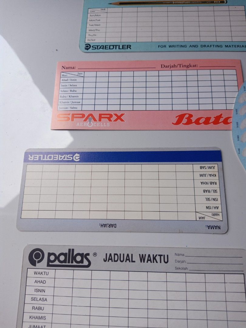 jadual waktu sekolah lama - vintage time table, Hobbies & Toys ...
