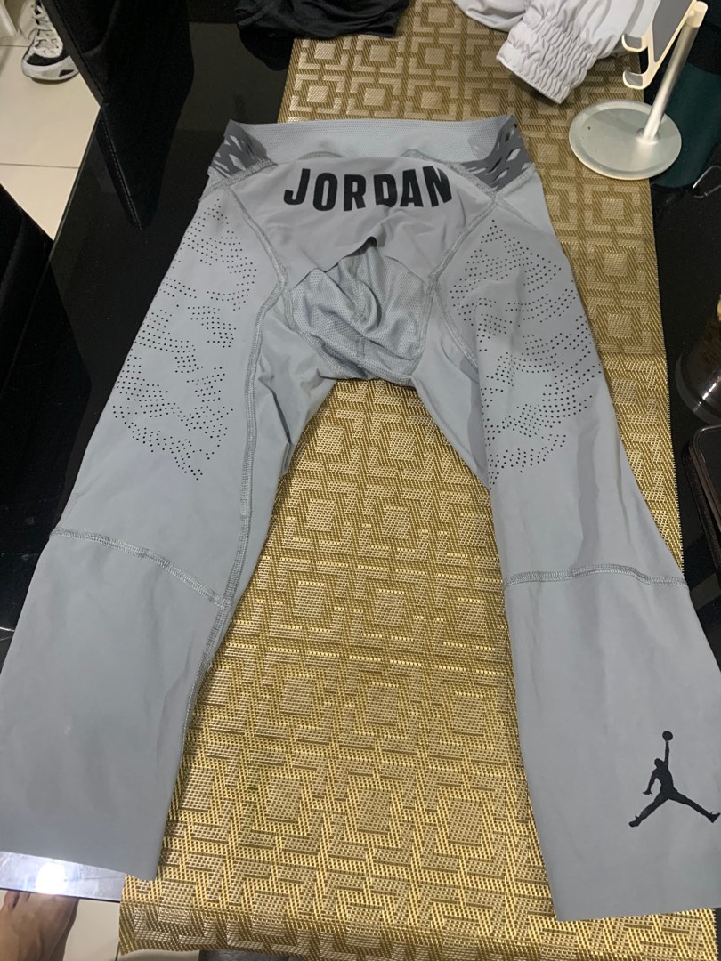 JORDAN COMPRESSION PANTS 3/4 on Carousell