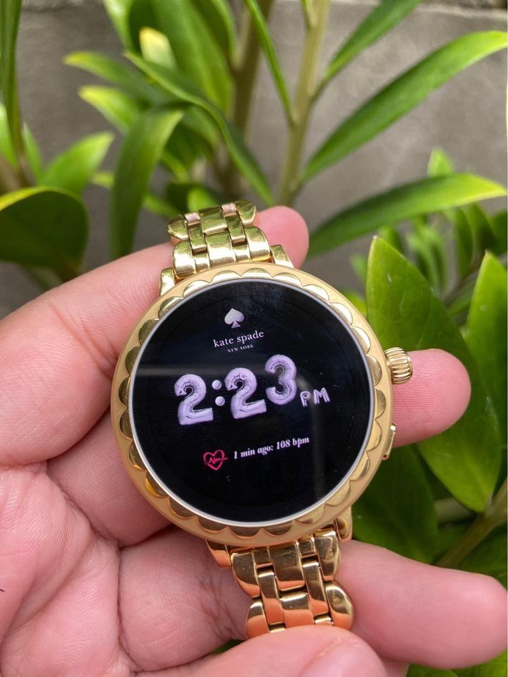 KATE SPADE New York Stainless Steel Scallop Smartwatch 2 on Carousell