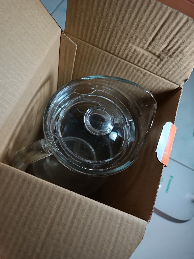 KRIS Glass Pitcher With LID 1.4 L, Kitchen & Appliances di Carousell