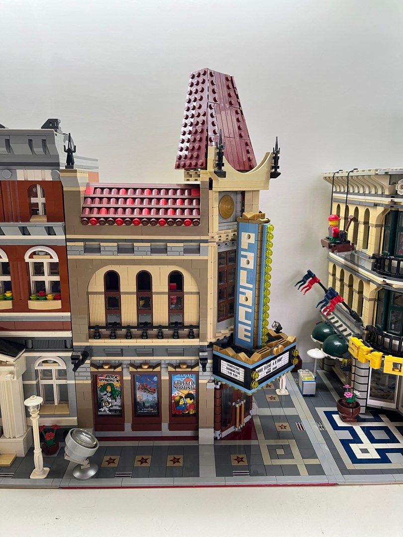 Lego 10232 palace cinema with limited edition lego movie sticker ...