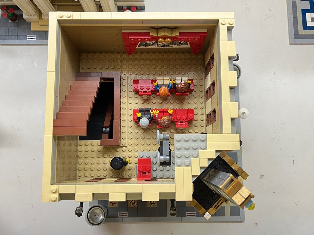 Lego 10232 palace cinema with limited edition lego movie sticker ...