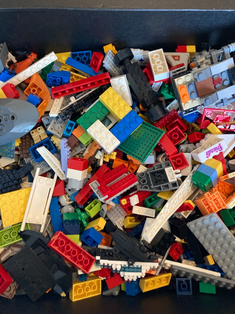 LEGO bricks, Hobbies & Toys, Toys & Games on Carousell