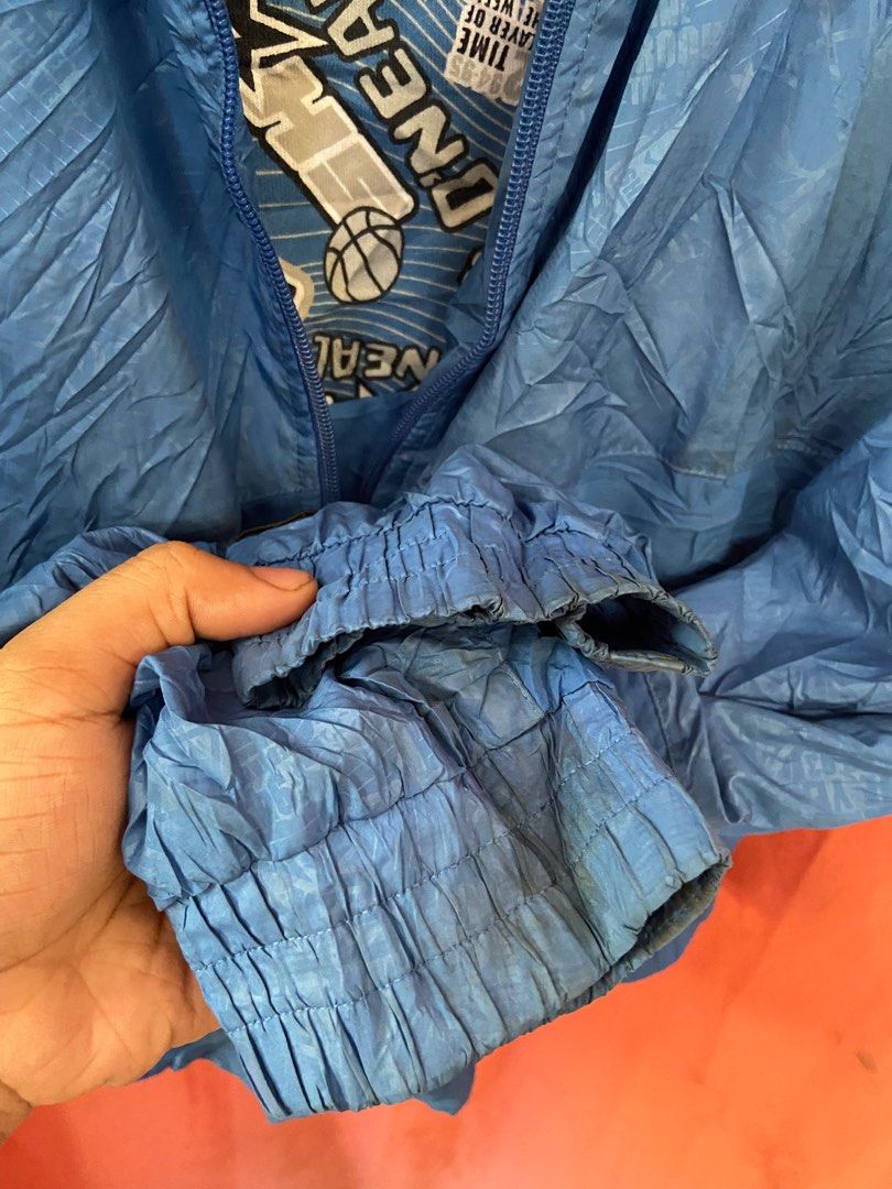 Li-ning x shaq oneal windbreaker on Carousell