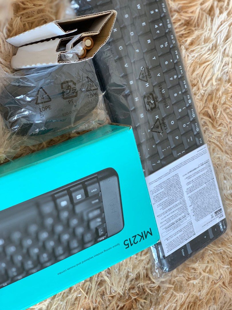 Logitech Mk215 Wireless Mouse And Keyboard Combo [w Free Batteries] Computers And Tech Parts