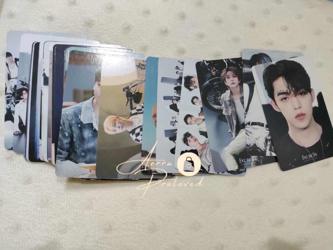 Lomo Card / PhotoCard Jin BTS, Seventeen, Enhypen, Barang Yang Dicari di Carousell