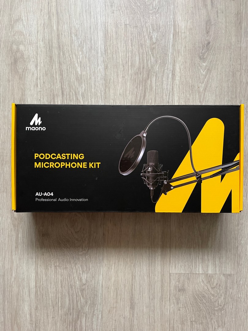 Maono Podcasting Microphone Kit AU-A04, Audio, Microphones on Carousell