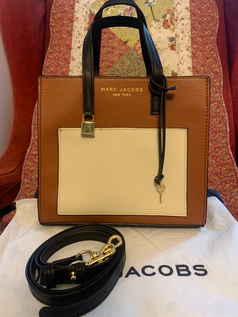 Marc Jacob Mini grind tote, Luxury, Bags & Wallets on Carousell