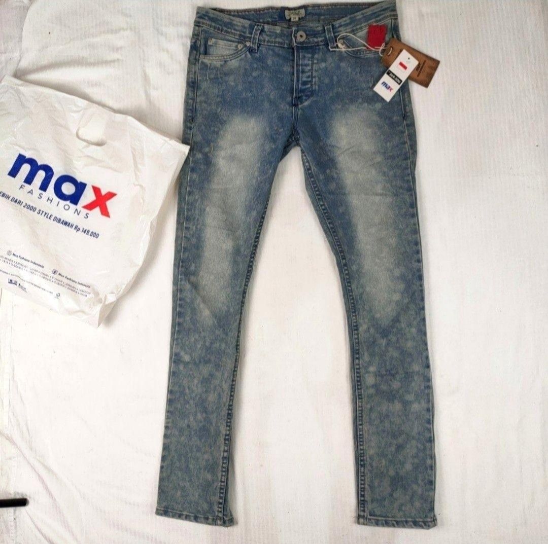 MAX jeans denim pants, Fesyen Pria, Pakaian , Bawahan di Carousell