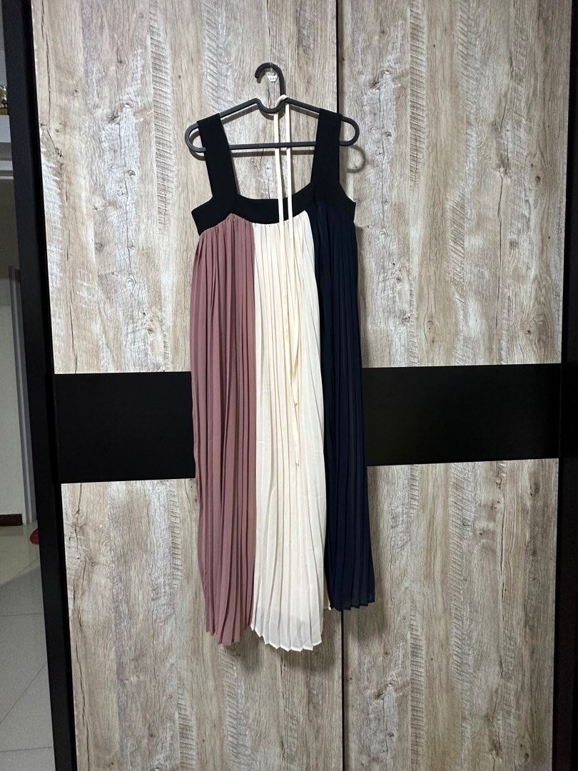 MDS 3 tier colour dress, Women's Fashion, Dresses & Sets, Dresses on Carousell