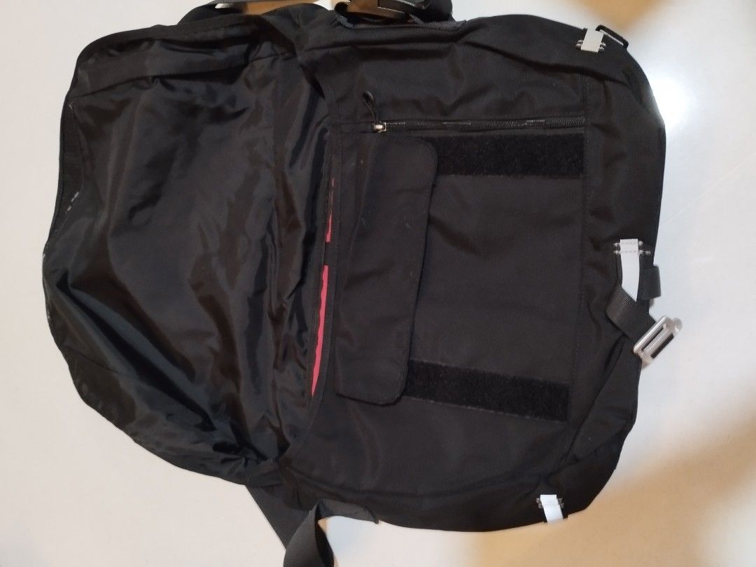 MEC laptop shoulder bag, Computers & Tech, Parts & Accessories, Laptop ...