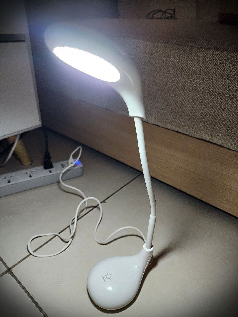 Miniso USB Desk Light on Carousell