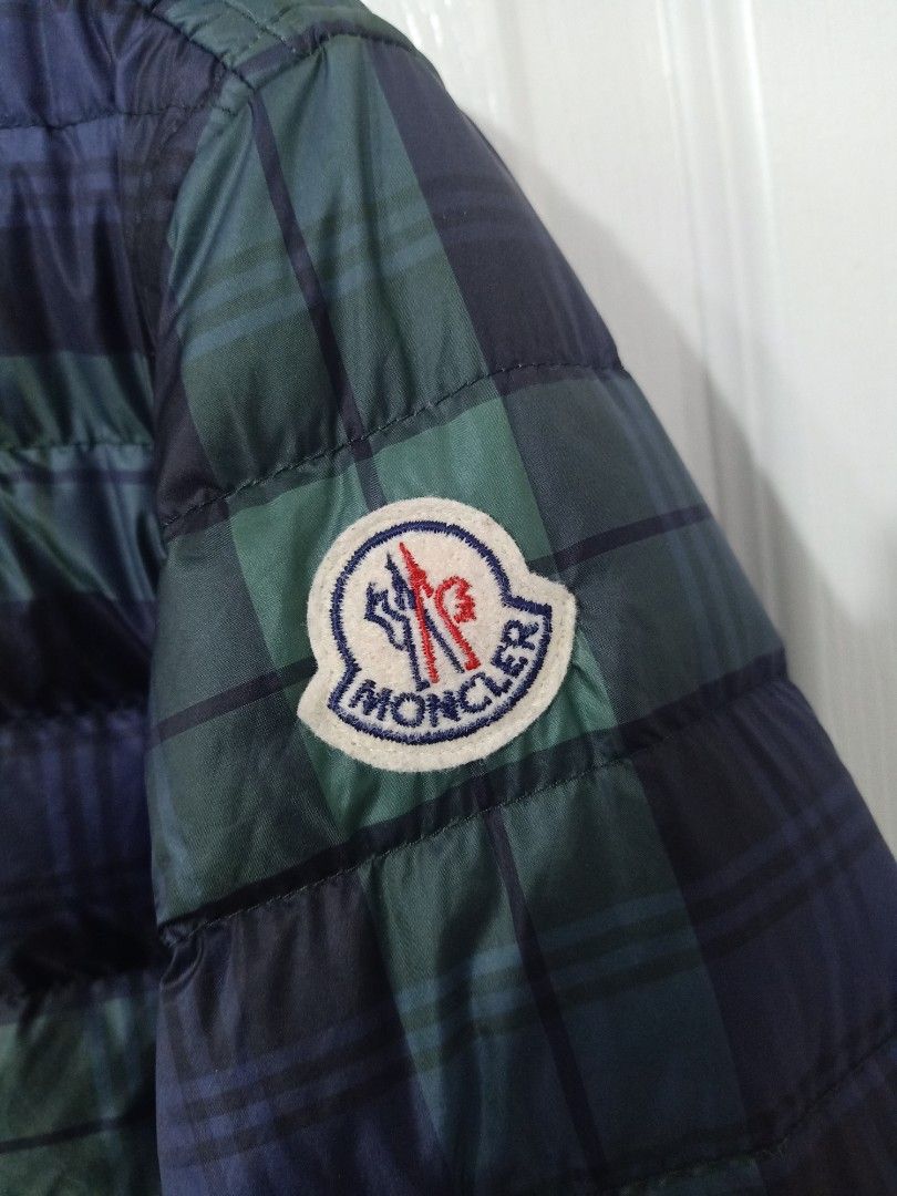 MONCLER PUFFER REVERSABLE, Luxury, Apparel on Carousell