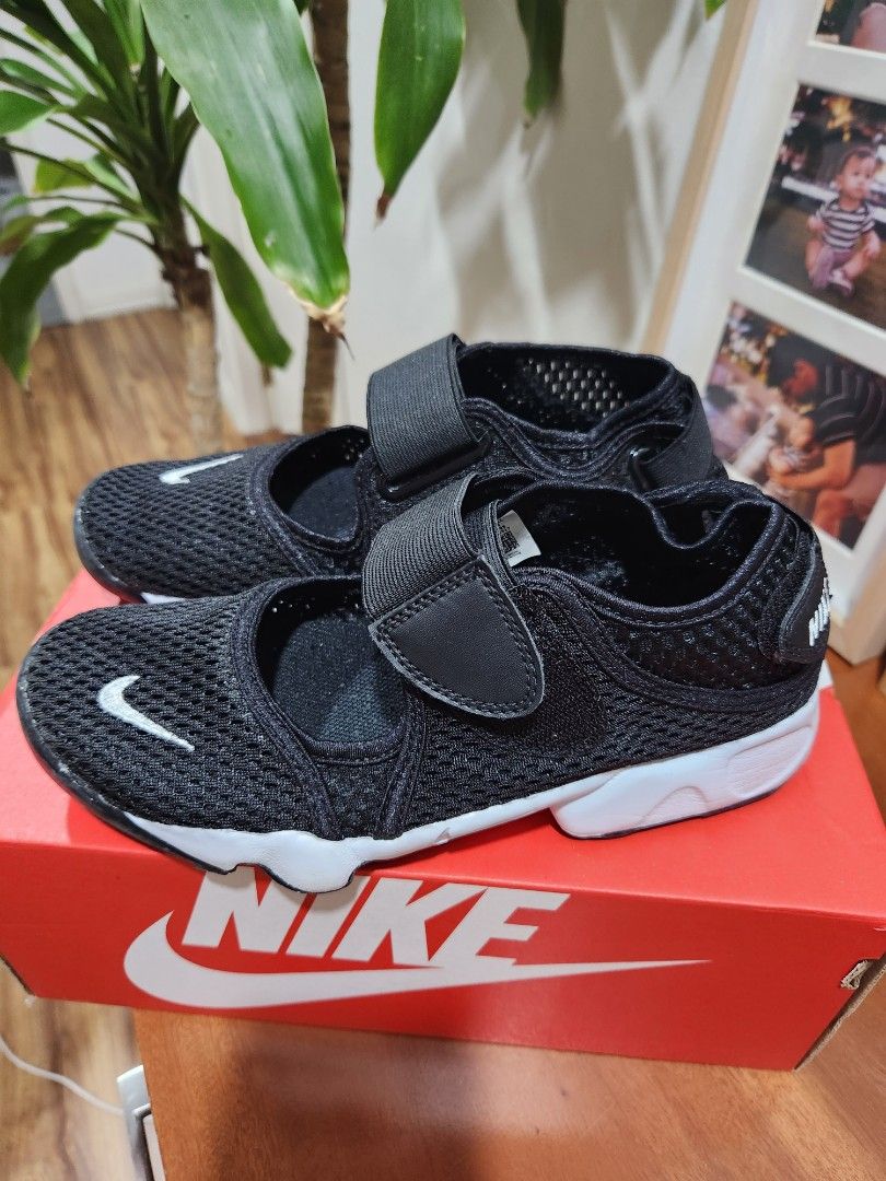 Nike Rift on Carousell