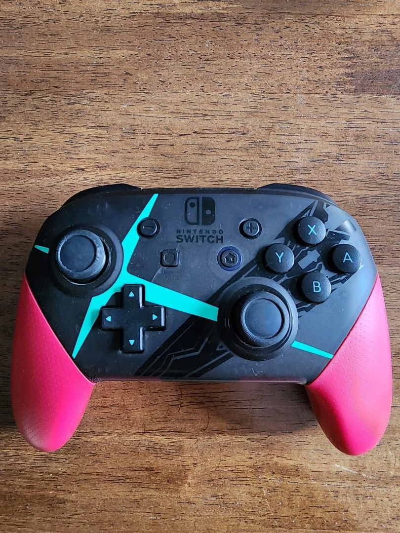 Nintendo pro controller and other Nintendo accessories, Video Gaming ...