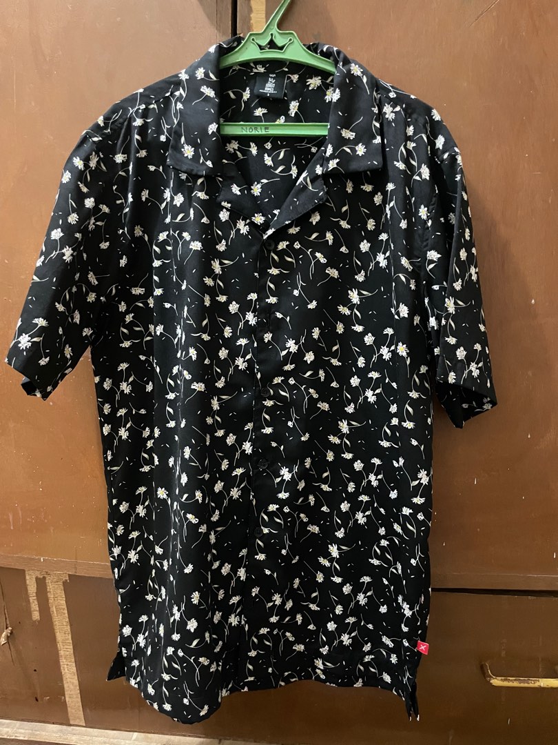 Oxygen Floral polo shirt on Carousell