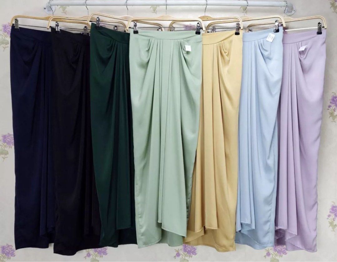 Pario Instant, Women's Fashion, Bottoms, Skirts on Carousell