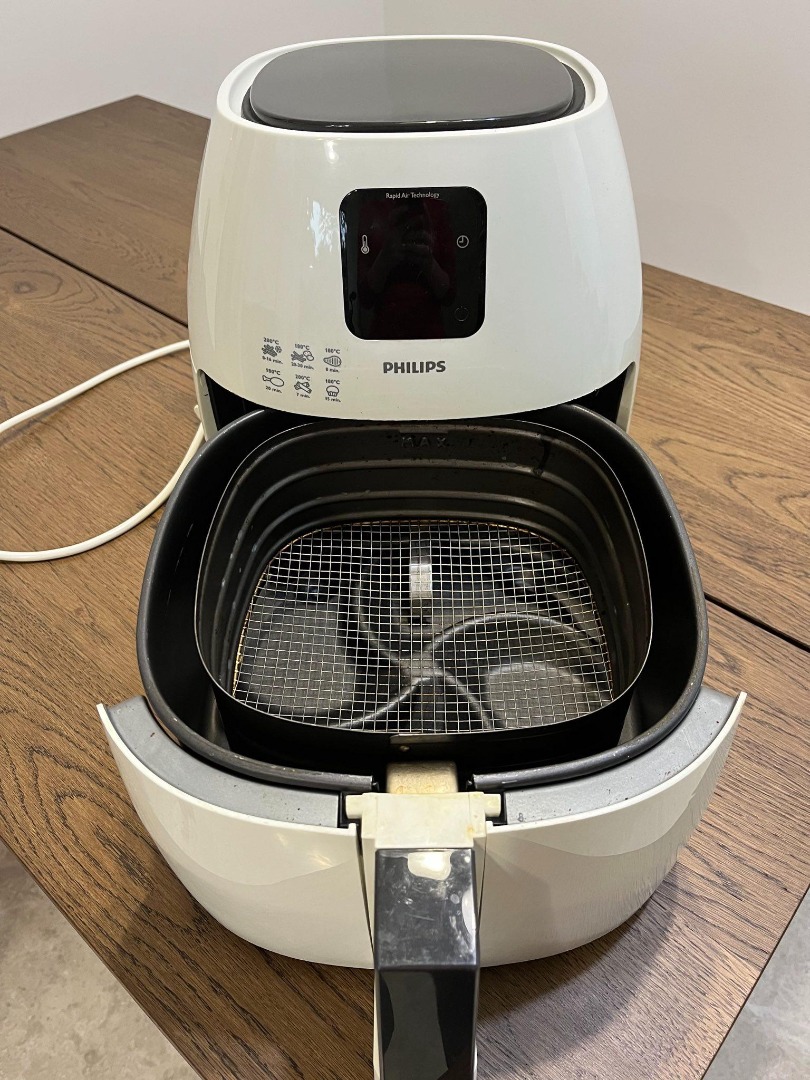 Philips Air Fryer HD9240, TV & Home Appliances, Kitchen Appliances ...