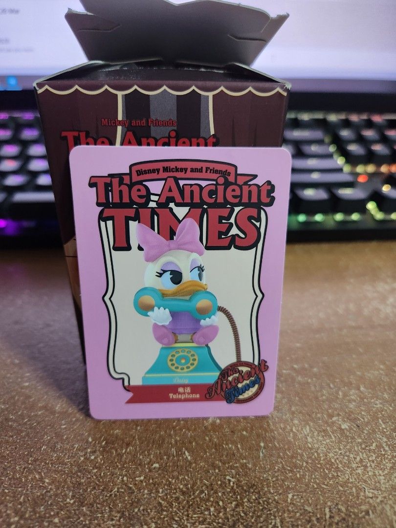 Popmart Disney Ancient Times (Tv/Flashlight/Polaroid/Telephone ...