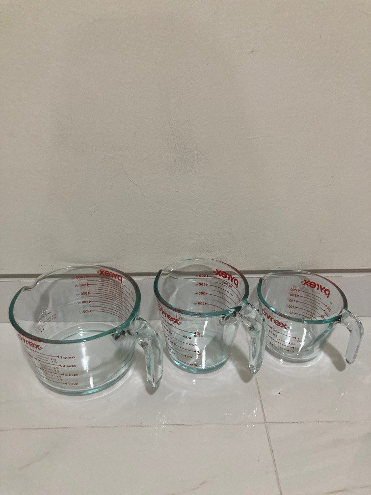 Pyrex Measuring Cup 1 set, Furniture & Home Living, Kitchenware ...