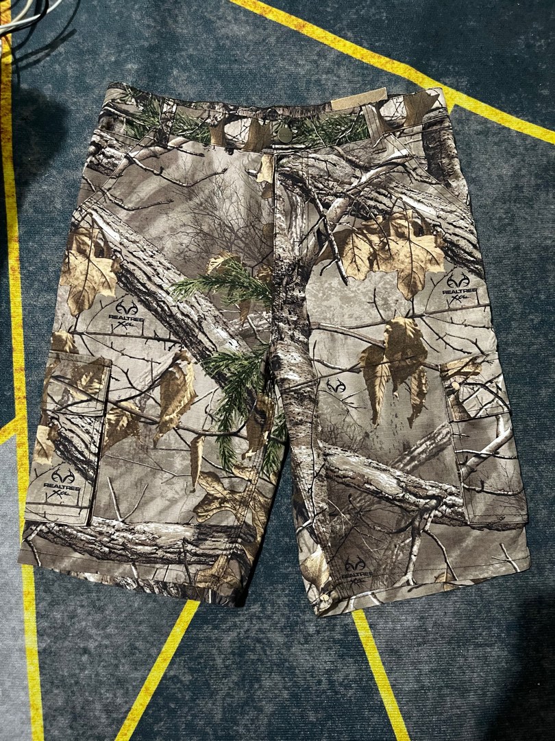 Realtree jorts on Carousell