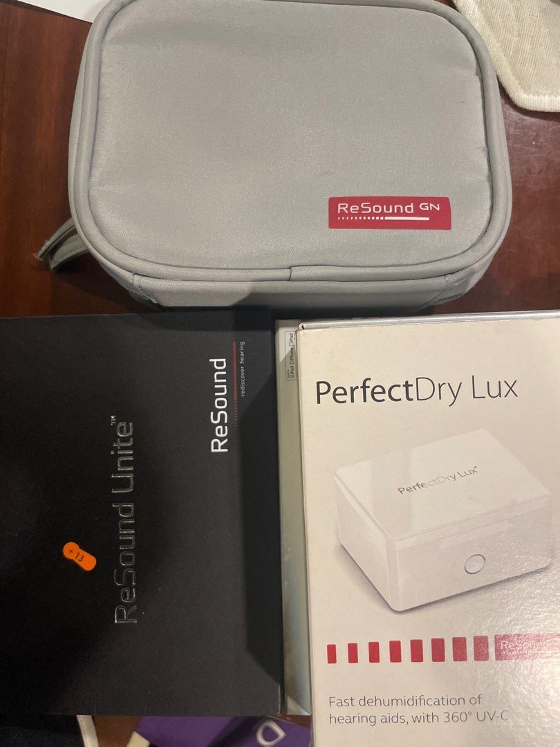 ReSound hearing aids with box, extra battery, pouch, Health & Nutrition ...