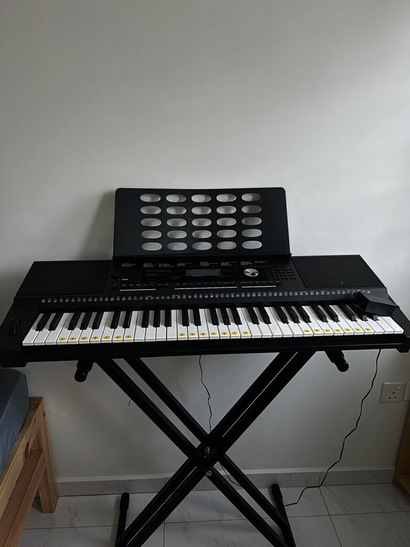 ROLAND EX20 Arranger keyboard W/stand & bench, Hobbies & Toys, Music ...