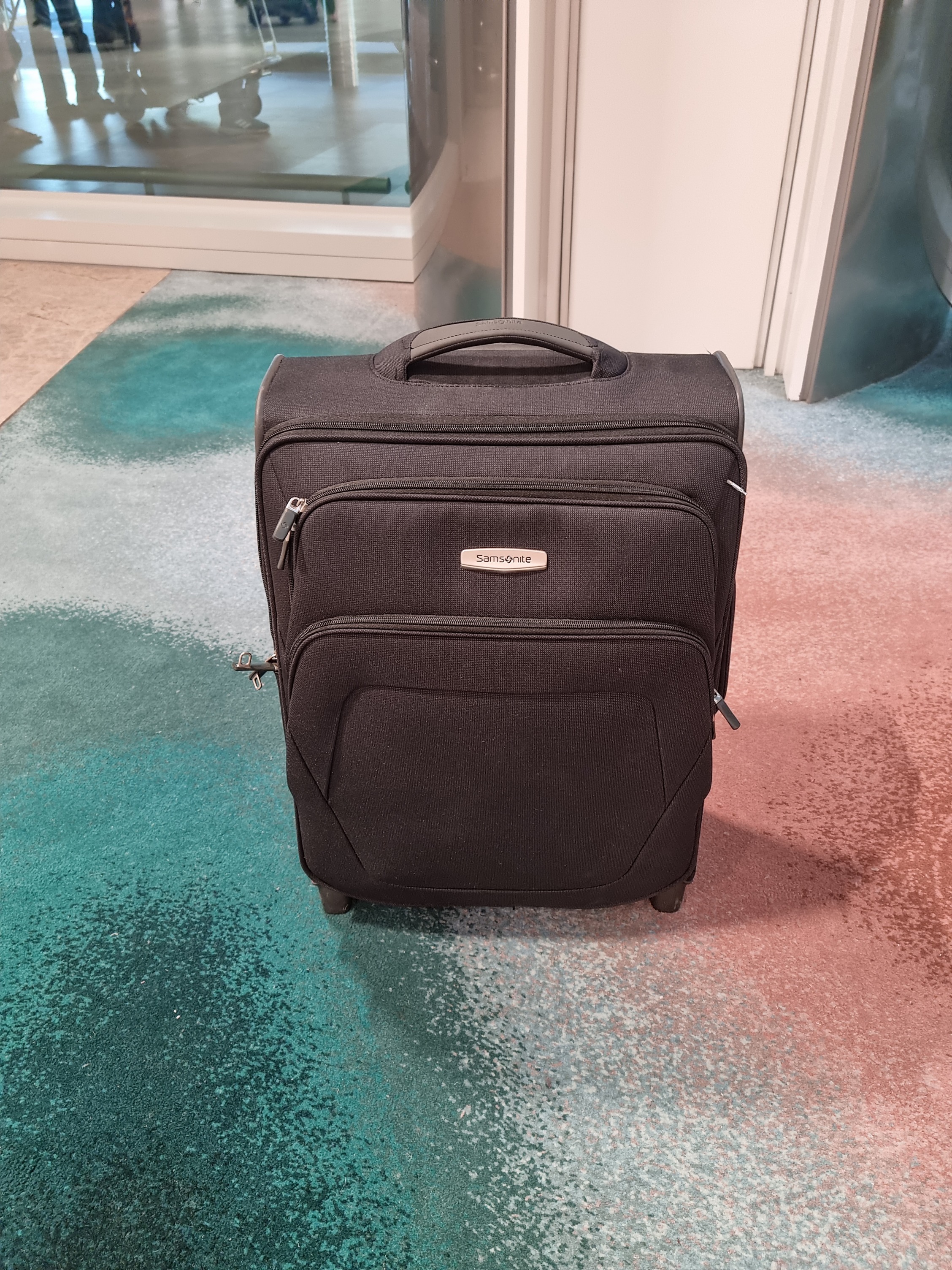 Samsonite Cabin Bag, Luxury, Bags & Wallets on Carousell