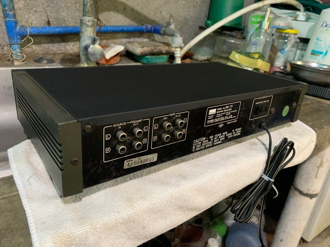SANSUI STEREO GRAPHIC EQUALIZER CONSOLETTE RG-7X AC 110-240 VOLTS 50/60 ...