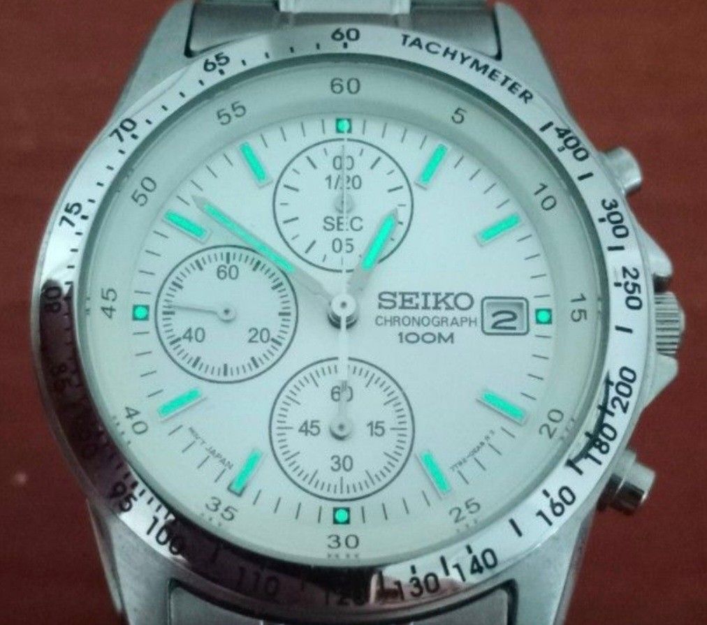 SEIKO CHRONOGRAPH 100M AUTHENTIC., Men's Fashion, Watches & Accessories, Watches on Carousell