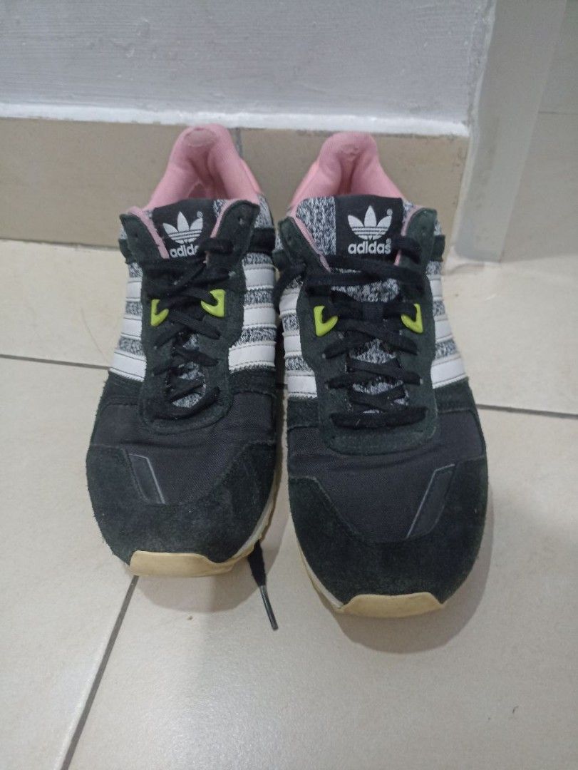 Sepatu Adidas bunga original second import sz 37-38 Minus, Fesyen ...