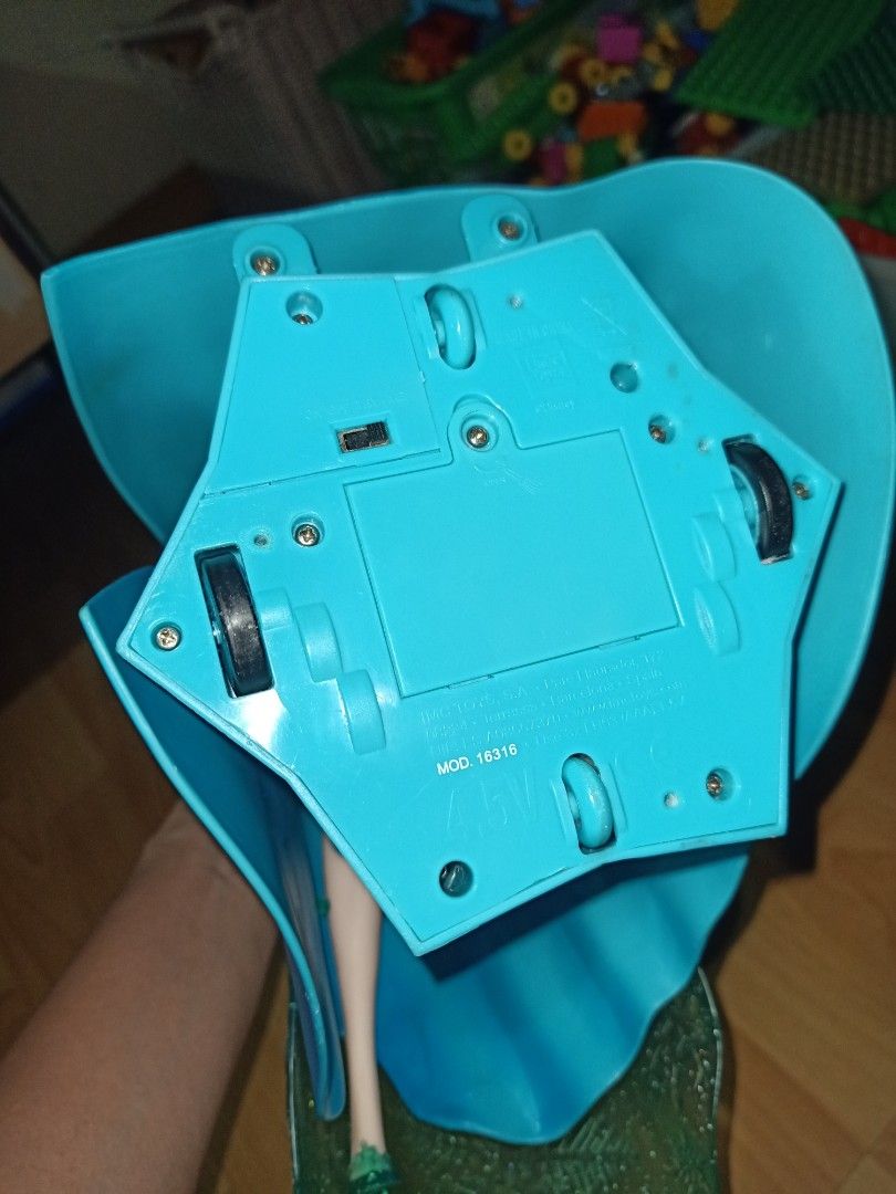 Skate & Sing Elsa Remote Control Toy, Hobbies & Toys, Toys & Games on ...