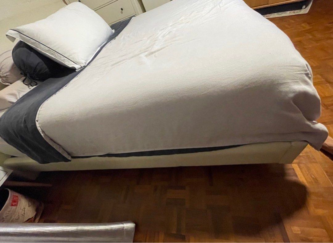 Skyline Bedframe King Size, Furniture & Home Living, Furniture, Bed Frames & Mattresses on Carousell