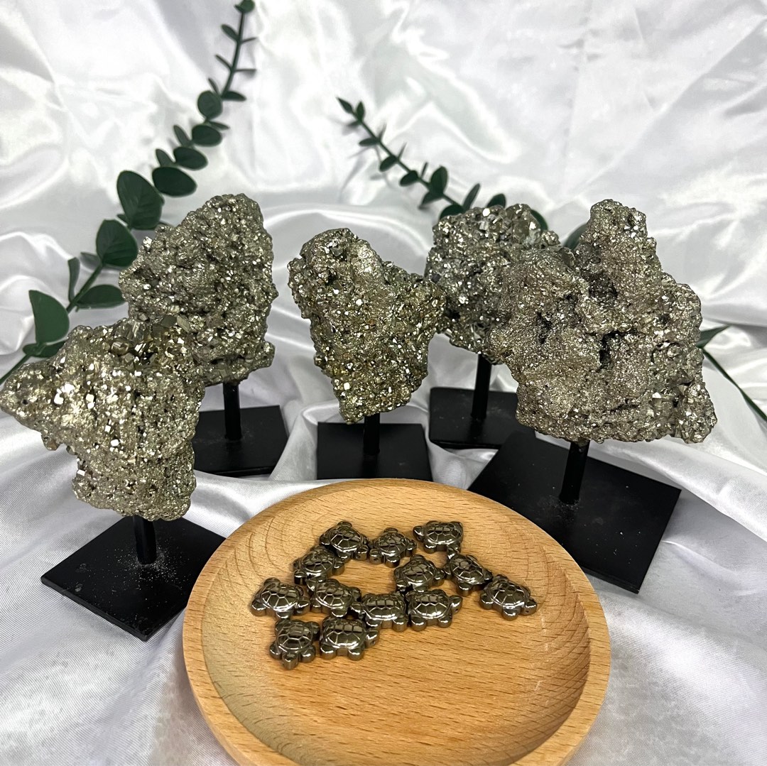 Super HQ Brazil Pyrite Free Form w Stand, Furniture & Home Living, Home ...