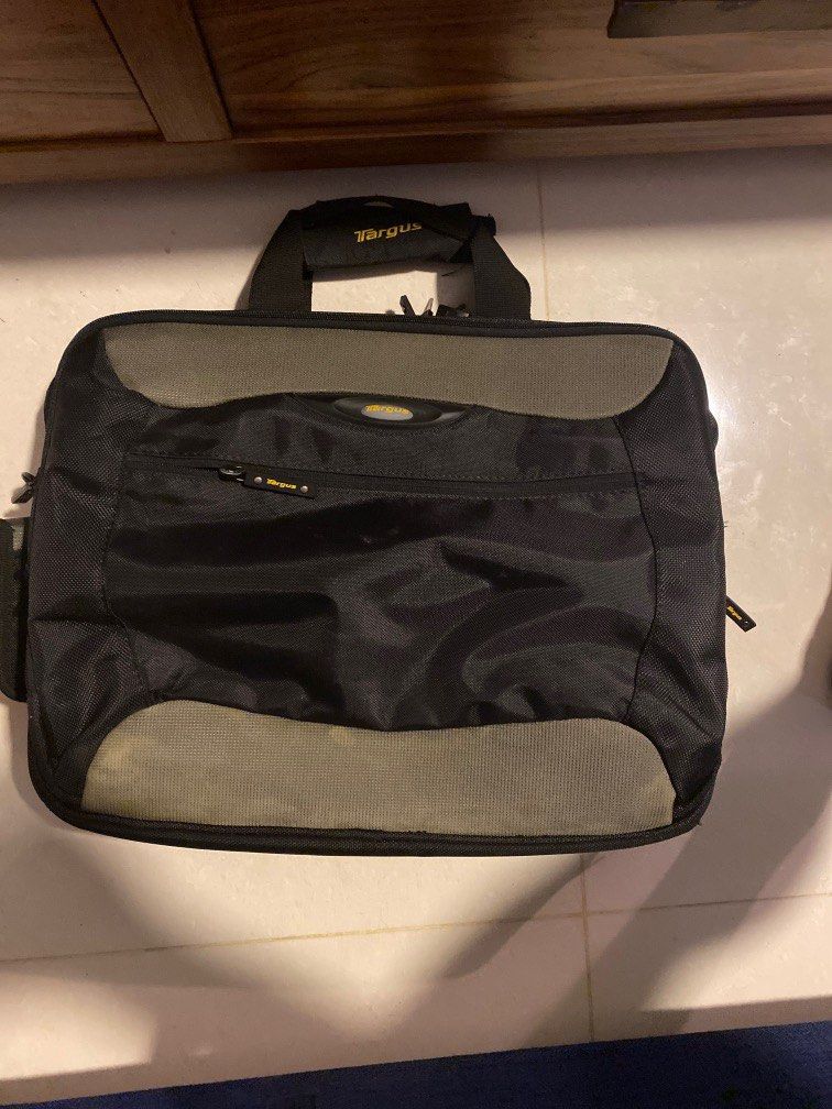 Targus laptop bag, Computers & Tech, Parts & Accessories, Laptop Bags ...