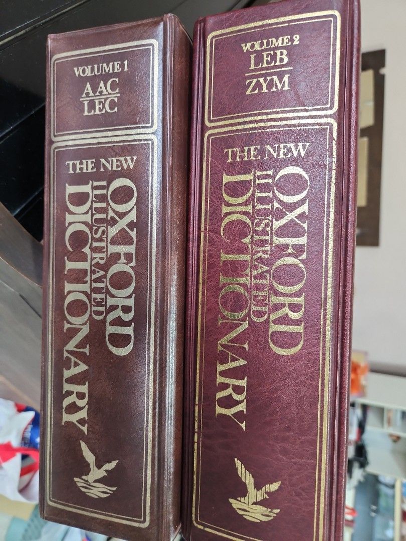 THE NEW OXFORD ILLUSTRATED DICTIONARY, Hobbies & Toys, Books ...