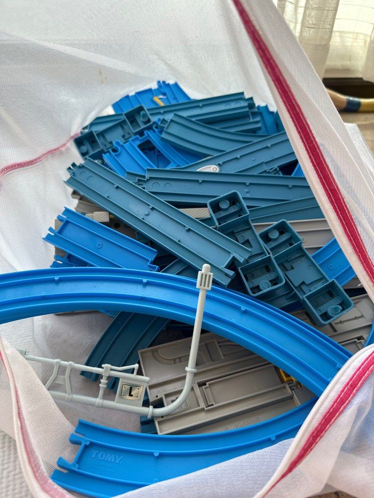 Tomika train tracks, Hobbies & Toys, Toys & Games on Carousell