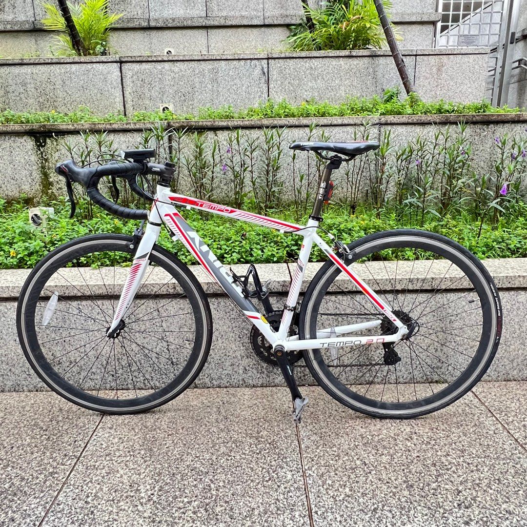 Trinx road bike, Sports Equipment, Bicycles & Parts, Bicycles on Carousell