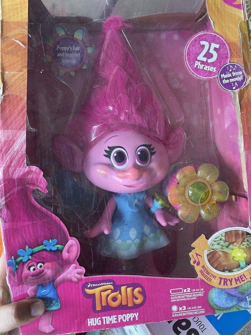 TROLLS HUG TIME PUPPY (FREE SHIPPING), Hobbies & Toys, Toys & Games on ...