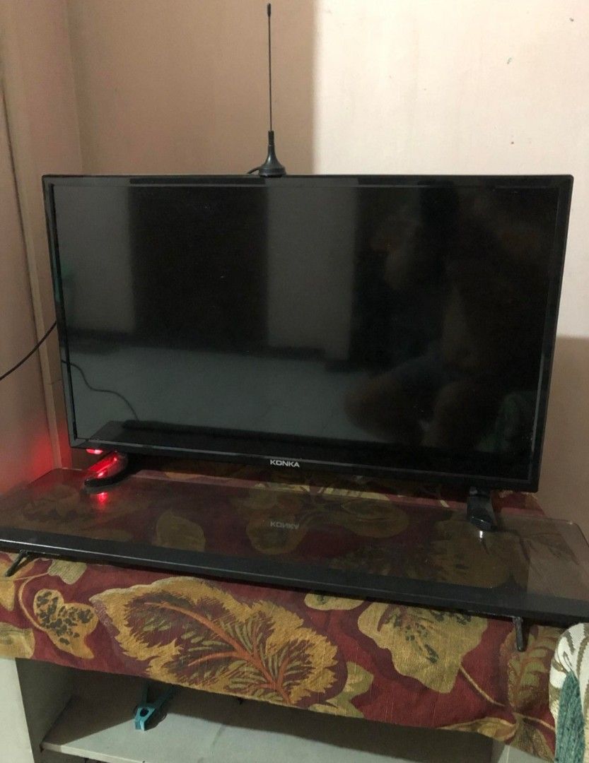TV 24 INCHES, TV & Home Appliances, TV & Entertainment, TV on Carousell